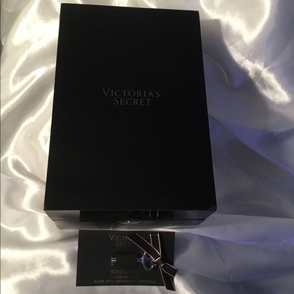 Victoria's Secret | Accessories | Rare Victorias Secret Bombshell ...